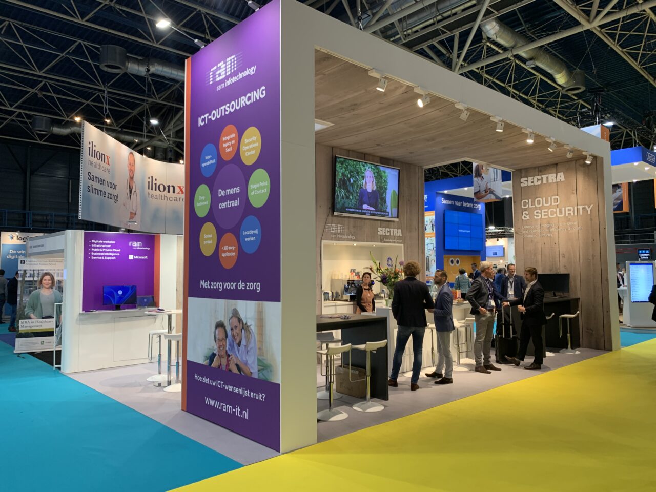 Beurs Zorg & ICT 2023: In charge of the future | Bezoek onze stand